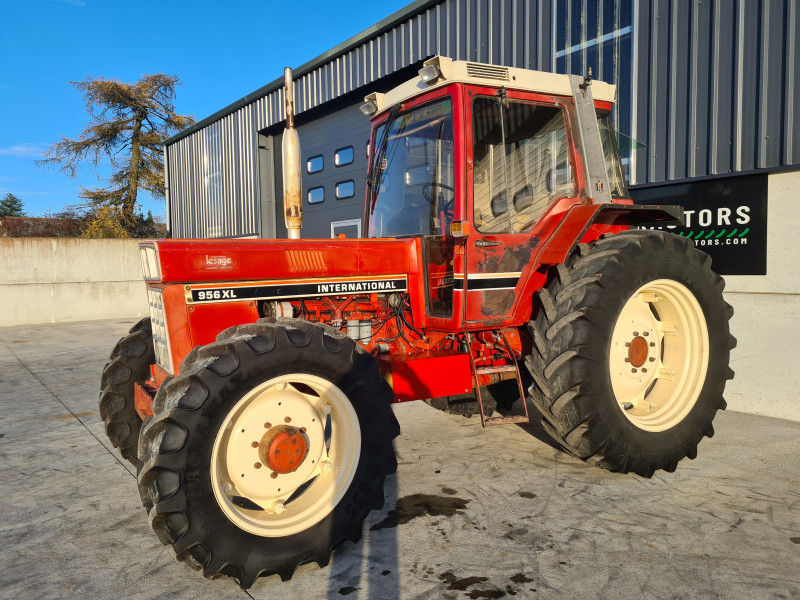 1984 International 956 XL