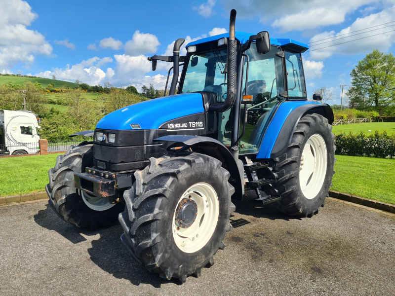 Trade Tractors | Manufacturer | New Holland